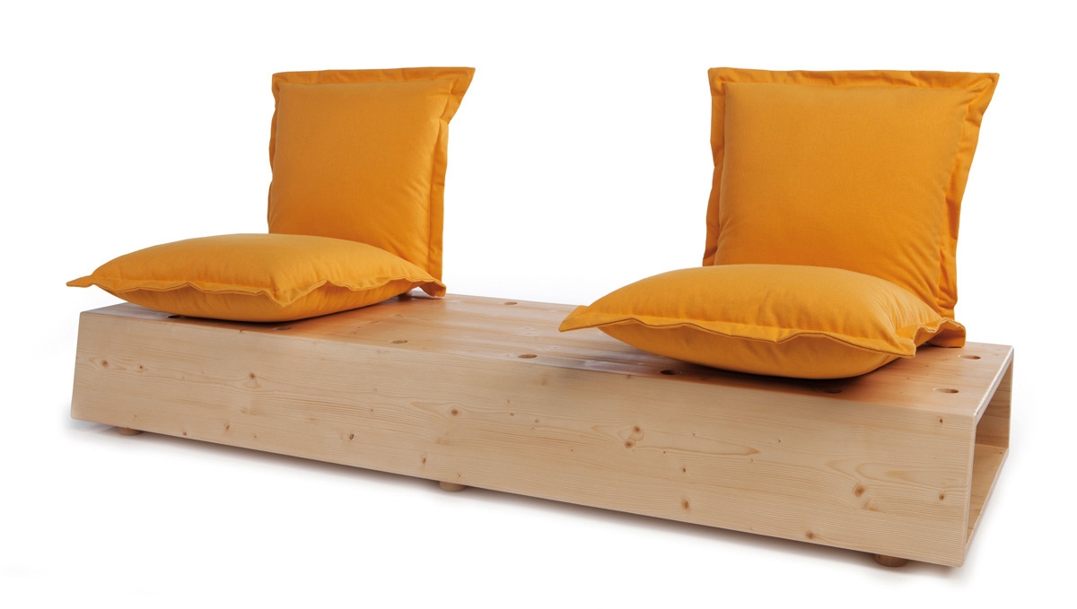 Marco Gregori : Facile sofa – Studio Flodeau