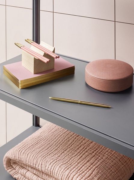 COS X HAY – Studio Flodeau